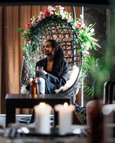 Área de estar no saguão