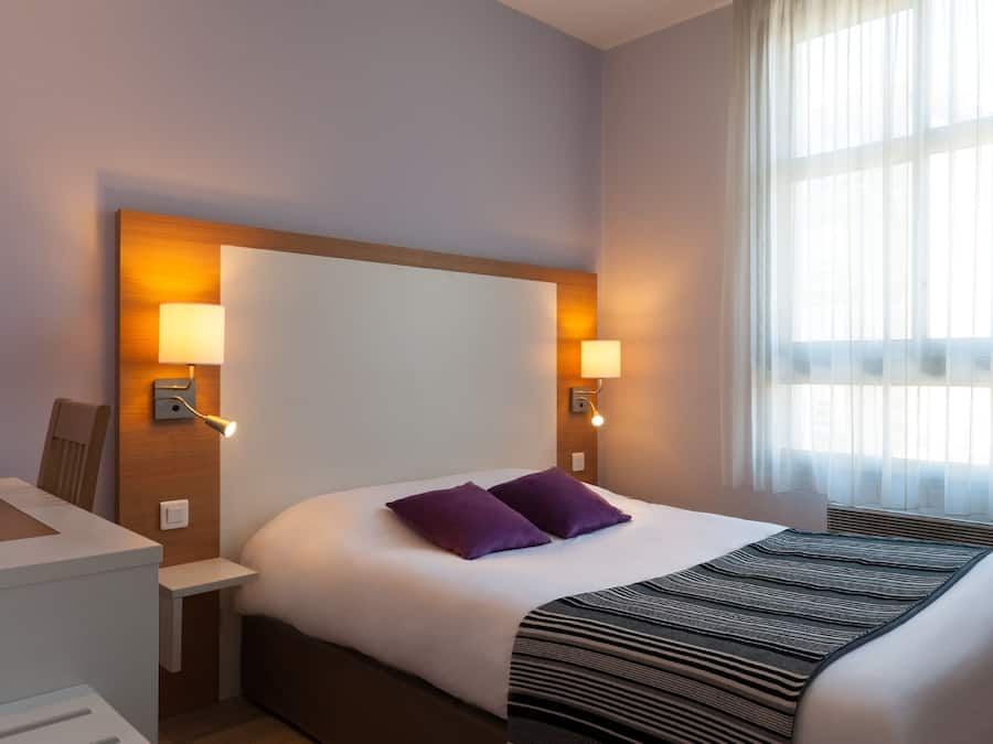 Quarto Duplo Superior | 1 quarto, secretária, quartos insonorizados, ferro/tábua de engomar