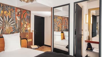 Quarto Duplo ou Twin Comfort | Secretária adequada para computadores portáteis