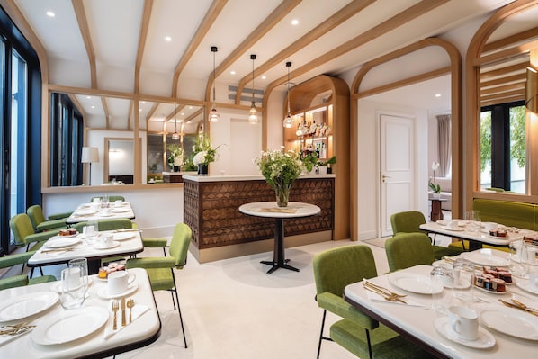 Café da manhã feito na hora todos os dias (EUR 24 por pessoa) 