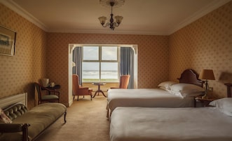 Individualmente decorados, escrivaninha, Wi-Fi de cortesia