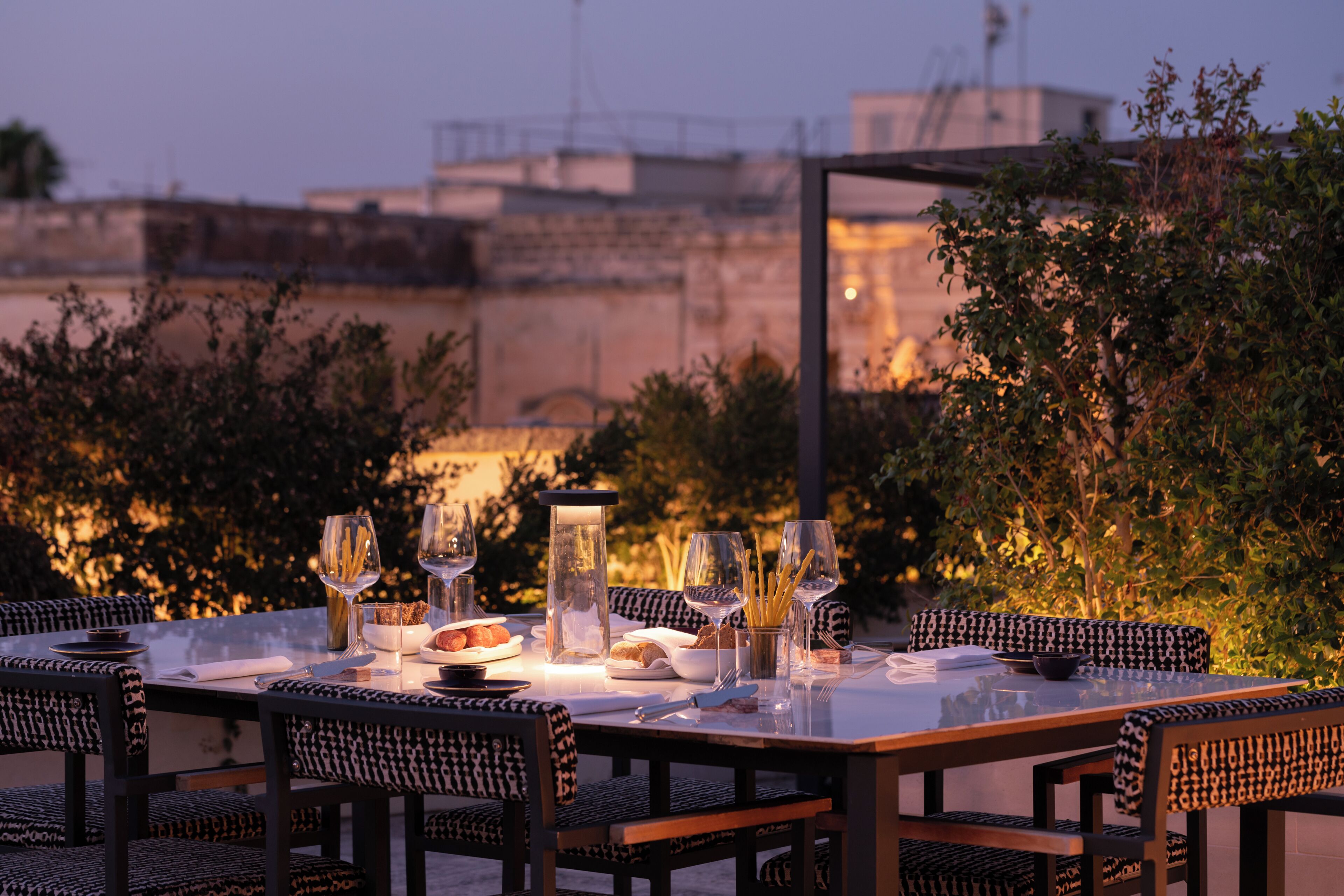 Suíte, banheira de imersão, vista para a cidade (Terrace) | Terraço/pátio