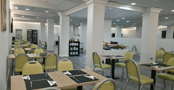 Buffet de pequeno-almoço