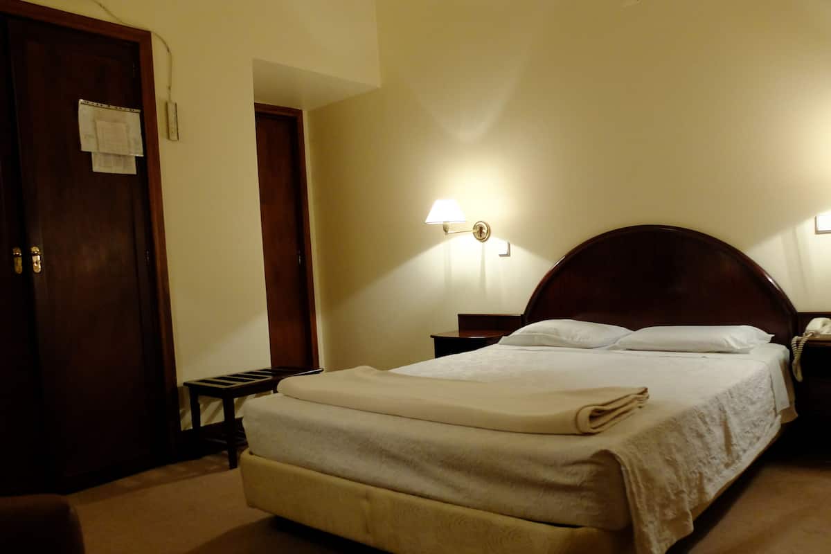 Quarto Duplo | Wi-fi grátis, roupa de cama fornecida