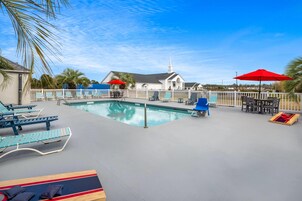 Piscina exterior sazonal 