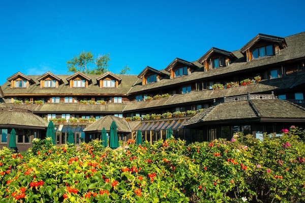 Von Trapp Family Lodge & Resort - Camel's Hump State Park, Duxbury