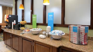 Pequeno-almoço tipo buffet diário incluído