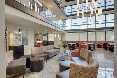 Drury Inn & Suites Charlotte University Place
