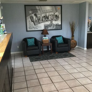 Área de estar no saguão