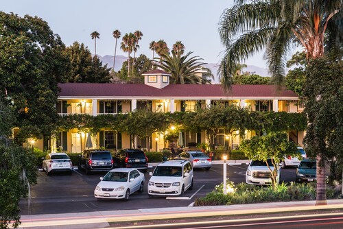 Lavender Inn by the Sea Reviews, Deals & Photos 2024 - Expedia