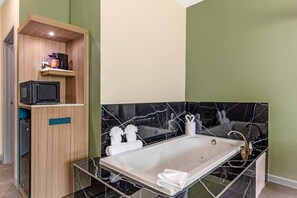 Roupas de cama antialérgicas, escrivaninha