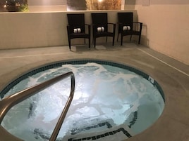 Piscina interior/exterior