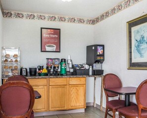 Café da manhã com buffet grátis