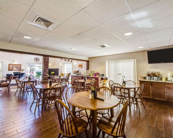 Pequeno-almoço tipo buffet diário incluído 