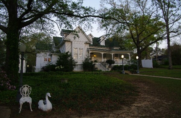 Rose House Inn - Alabama