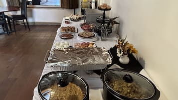 Buffet de pequeno-almoço