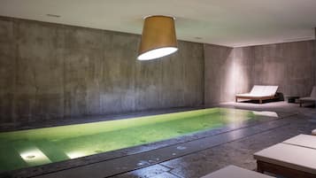 Sala(s) para tratamentos a casais, sauna, banheira de hidromassagem