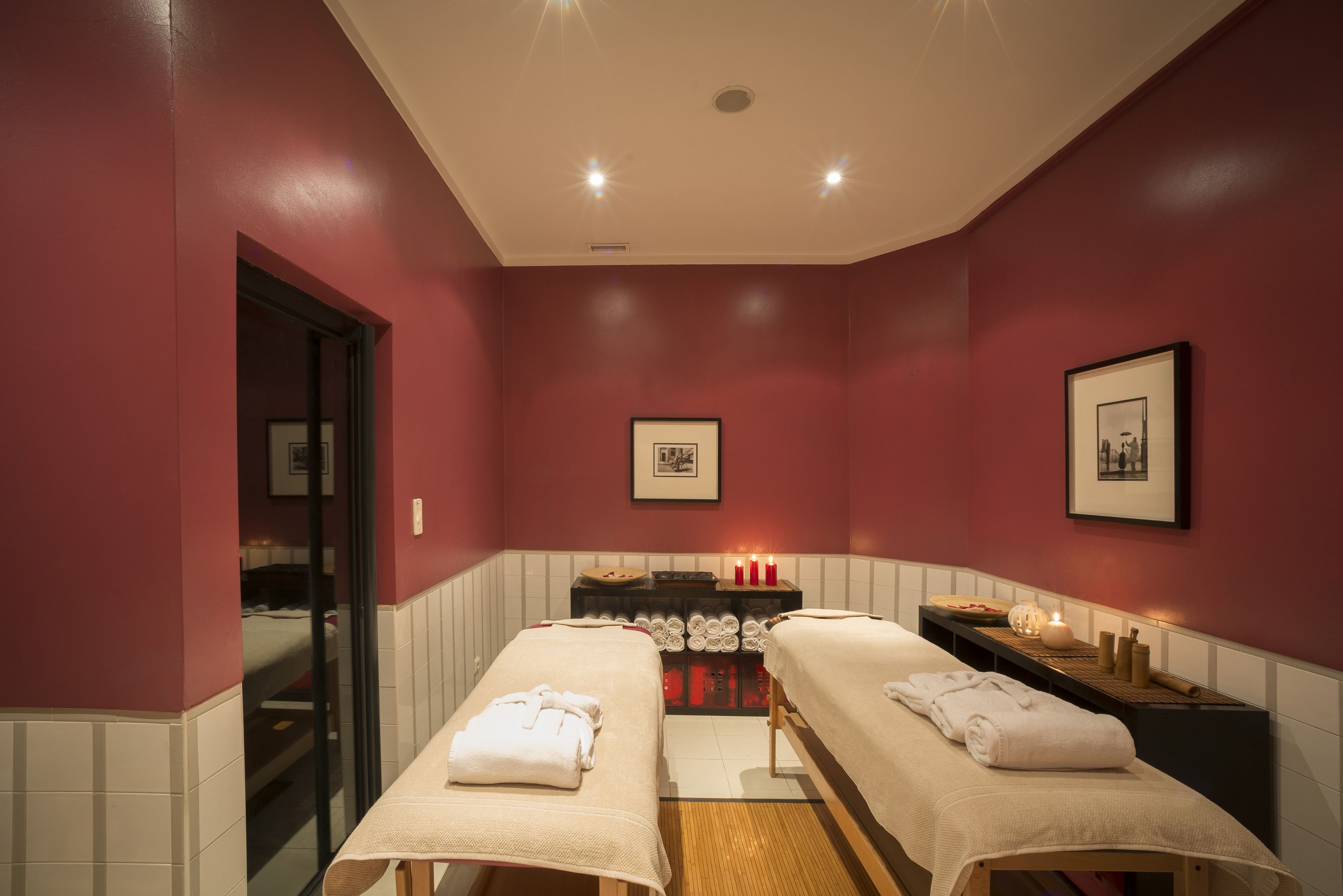 2 salas de tratamento, massagens