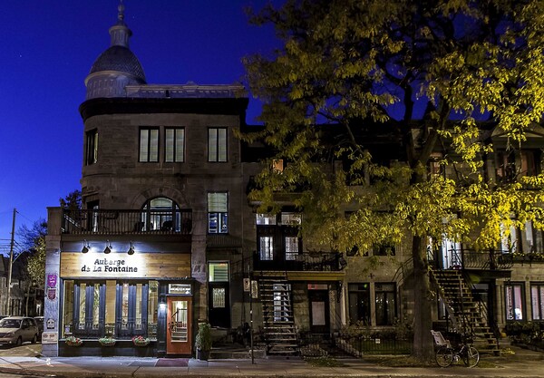 Auberge De La Fontaine - Montreal