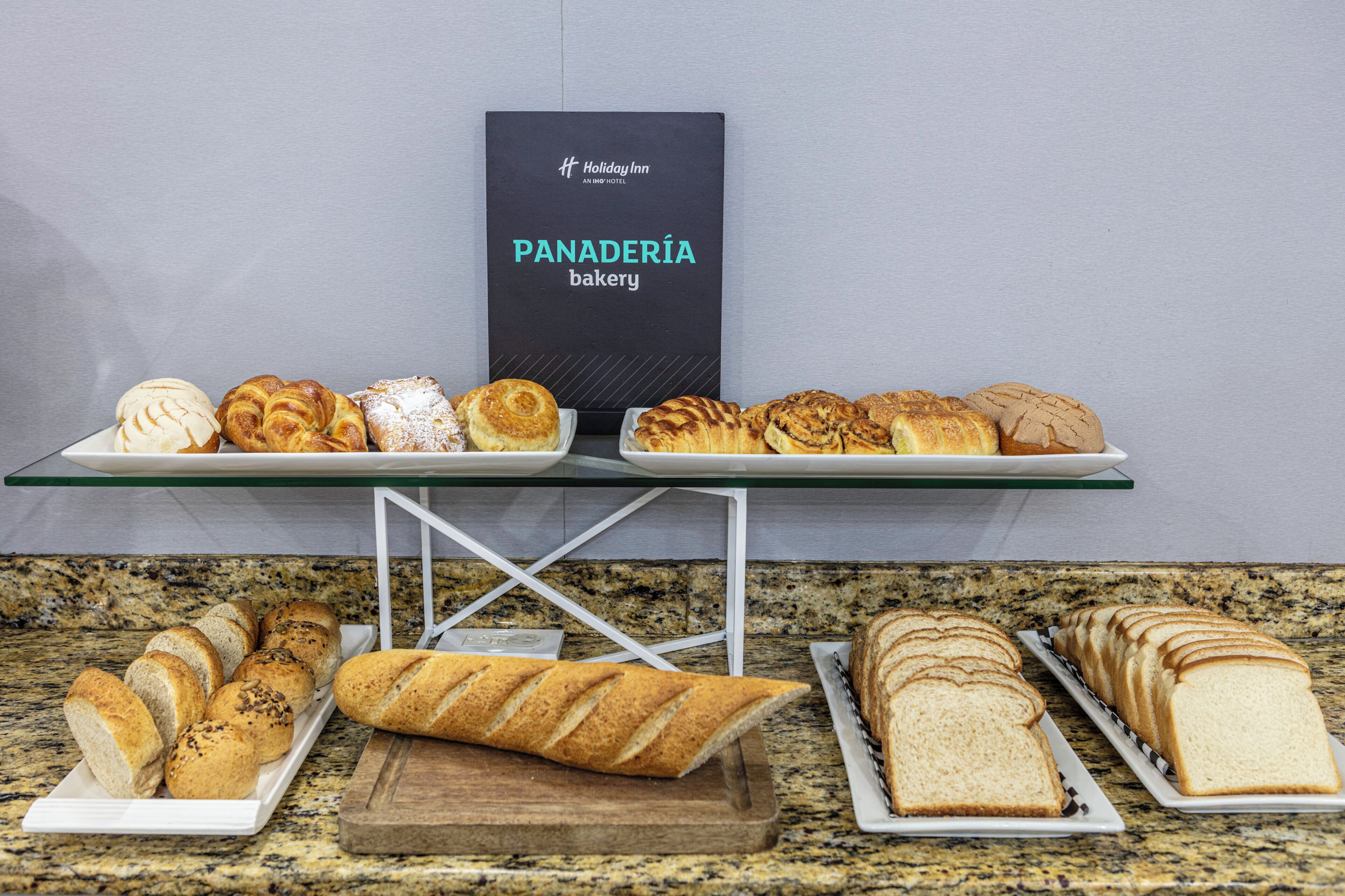 Pequeno-almoço tipo buffet diário mediante uma taxa 