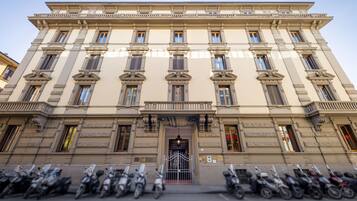 Fachada da propriedade