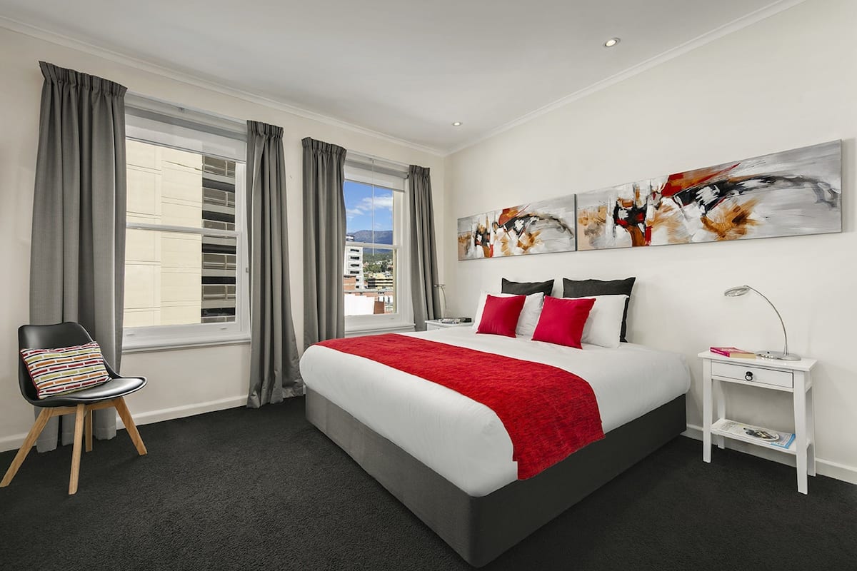 Apartamento Executivo, 2 quartos | 1 quarto, minibar, cofre no quarto, ferro/tábua de engomar