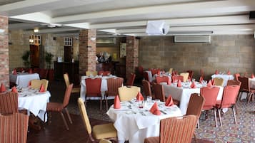 Pequeno-almoço aos fins de semana (8.00 GBP por pessoa)