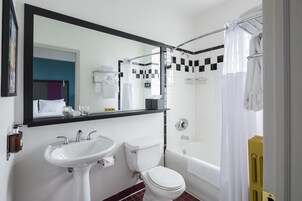 1 quarto, roupas de cama premium, frigobar, cofres nos quartos