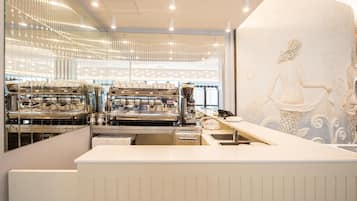 4 restaurantes, café da manhã, culinária italiana