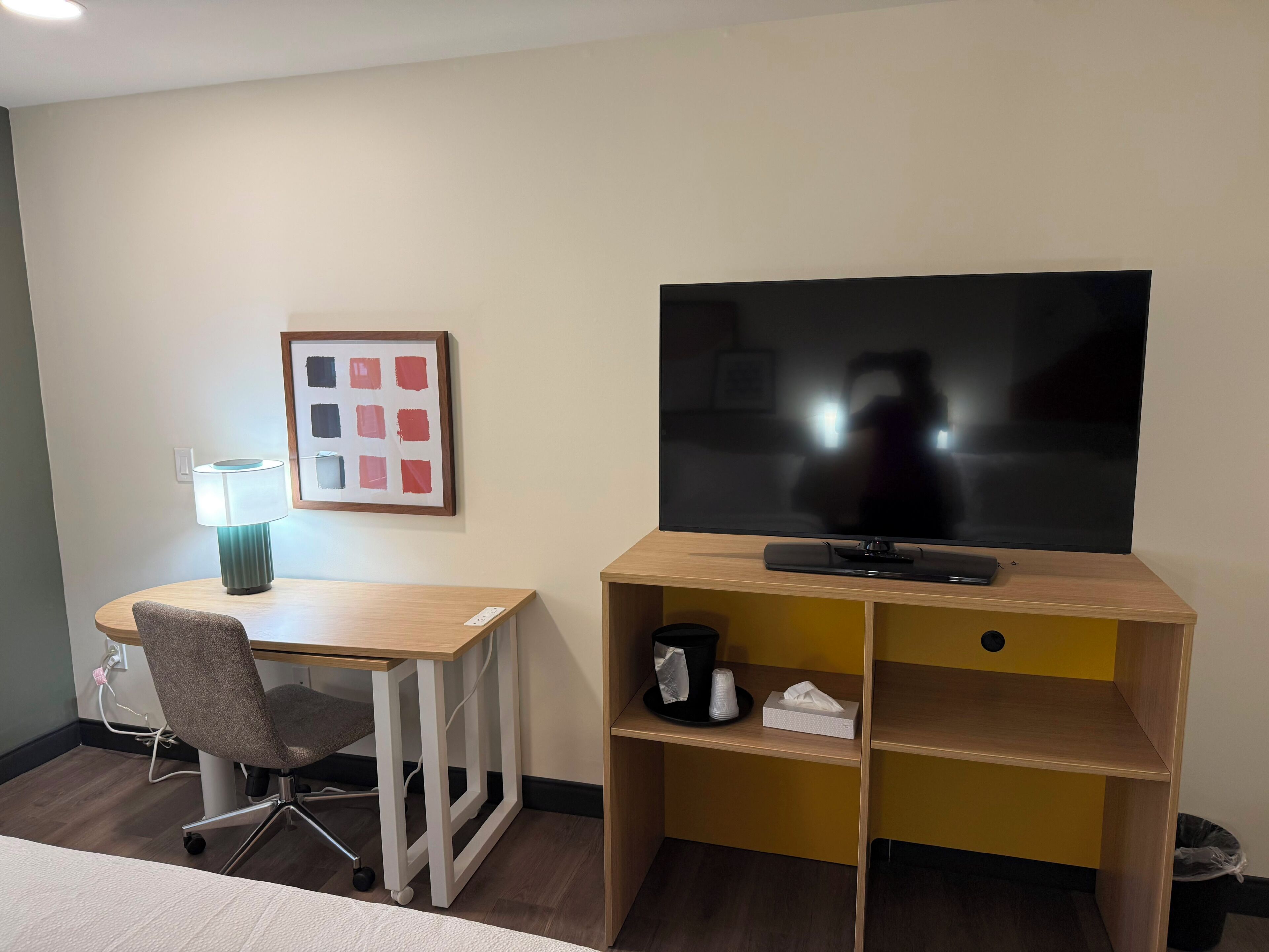 Quarto, 2 camas queen-size | Wi-fi grátis, despertadores, roupa de cama fornecida 