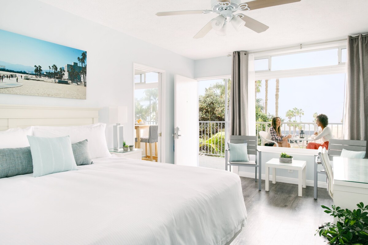 Bayside Hotel Reviews, Deals & Photos 2026 - Expedia