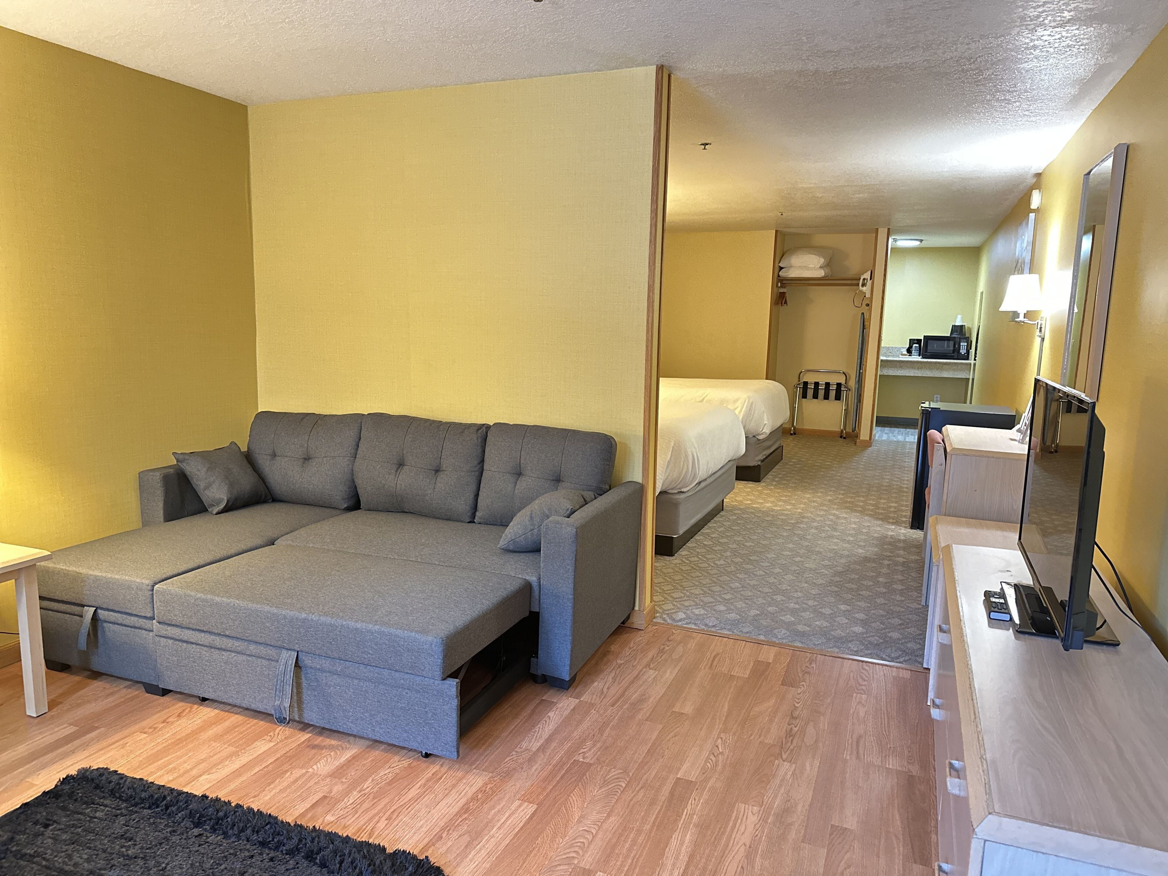 Timberland Inn & Suites Reviews, Deals & Photos 2023 - Expedia