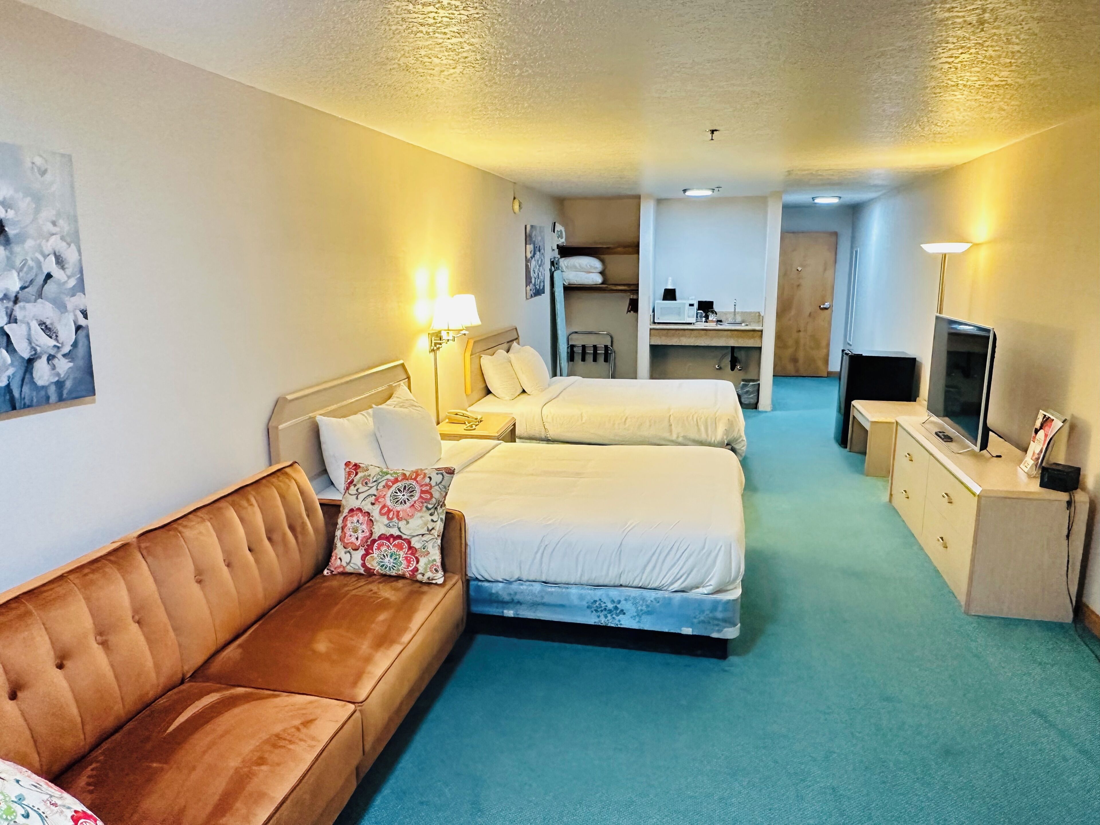 Timberland Inn & Suites Reviews, Deals & Photos 2023 - Expedia