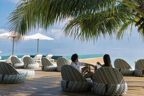 4 restaurantes, pequenos-almoços servidos, cozinha internacional 