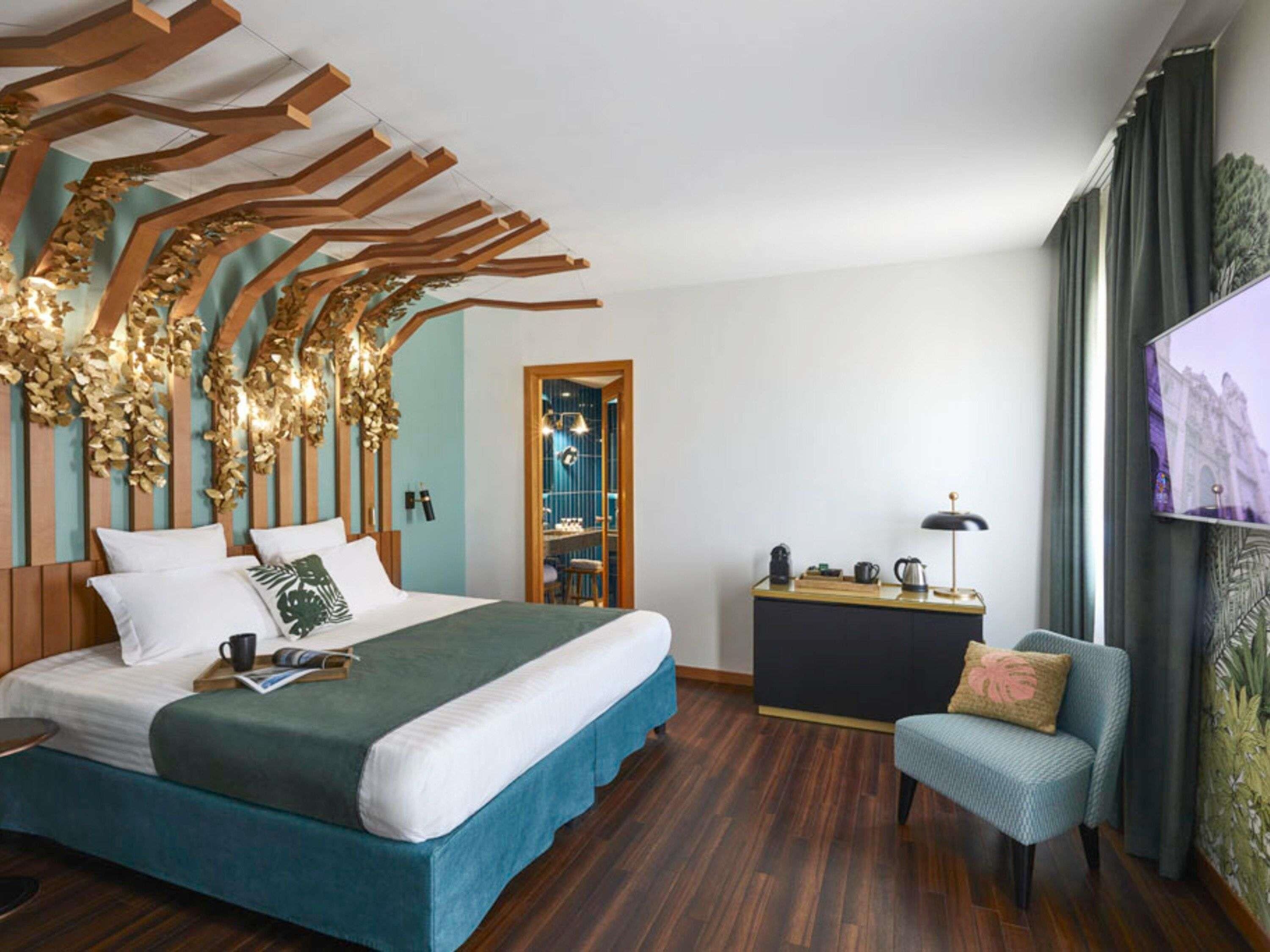Quarto casal luxo, sacada | Roupas de cama premium, edredons de pluma, frigobar, cofres nos quartos