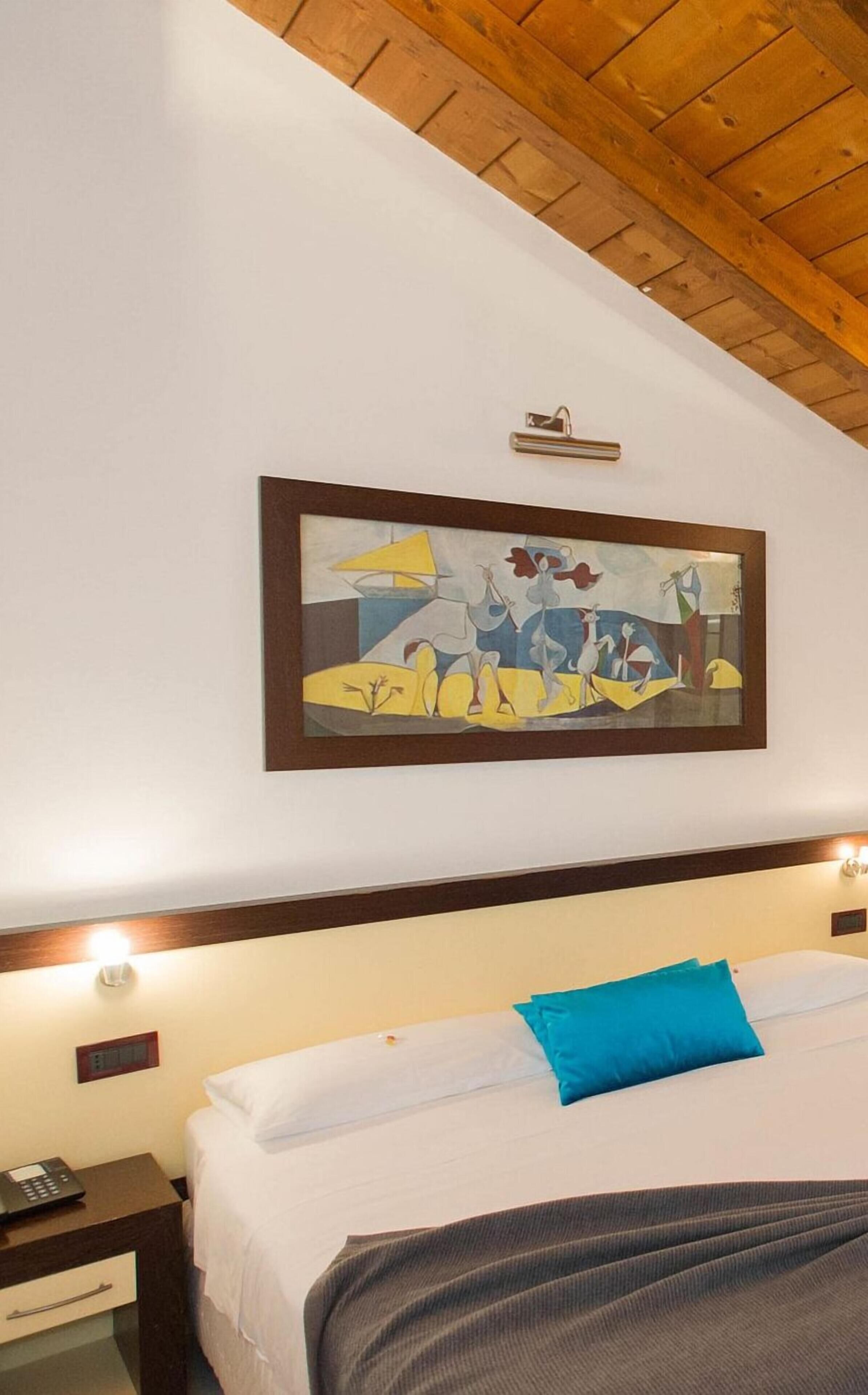 Cofre no quarto, secretária, quartos insonorizados, Wi-fi grátis 