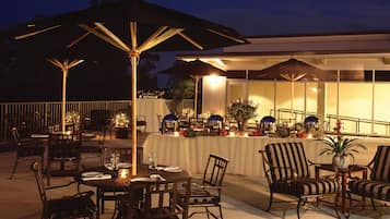 Espaço exterior para banquetes