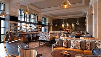 3 restaurantes, café da manhã, culinária italiana