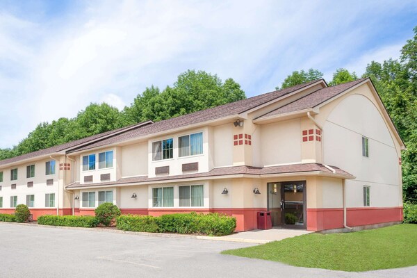 Super 8 By Wyndham Oneonta/cooperstown - State of New York
