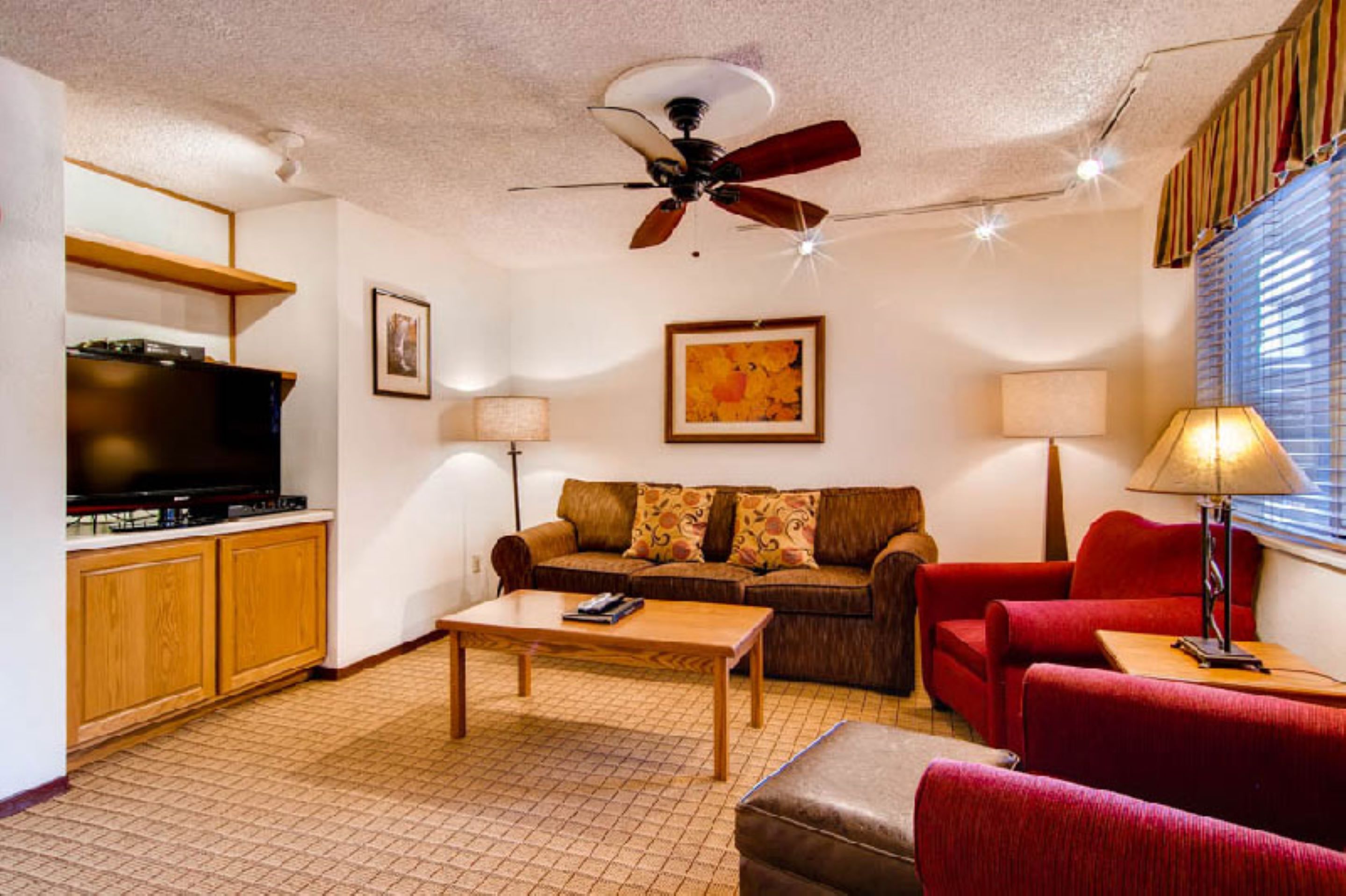 Eagle Point Resort Reviews, Deals & Photos 2024 - Expedia