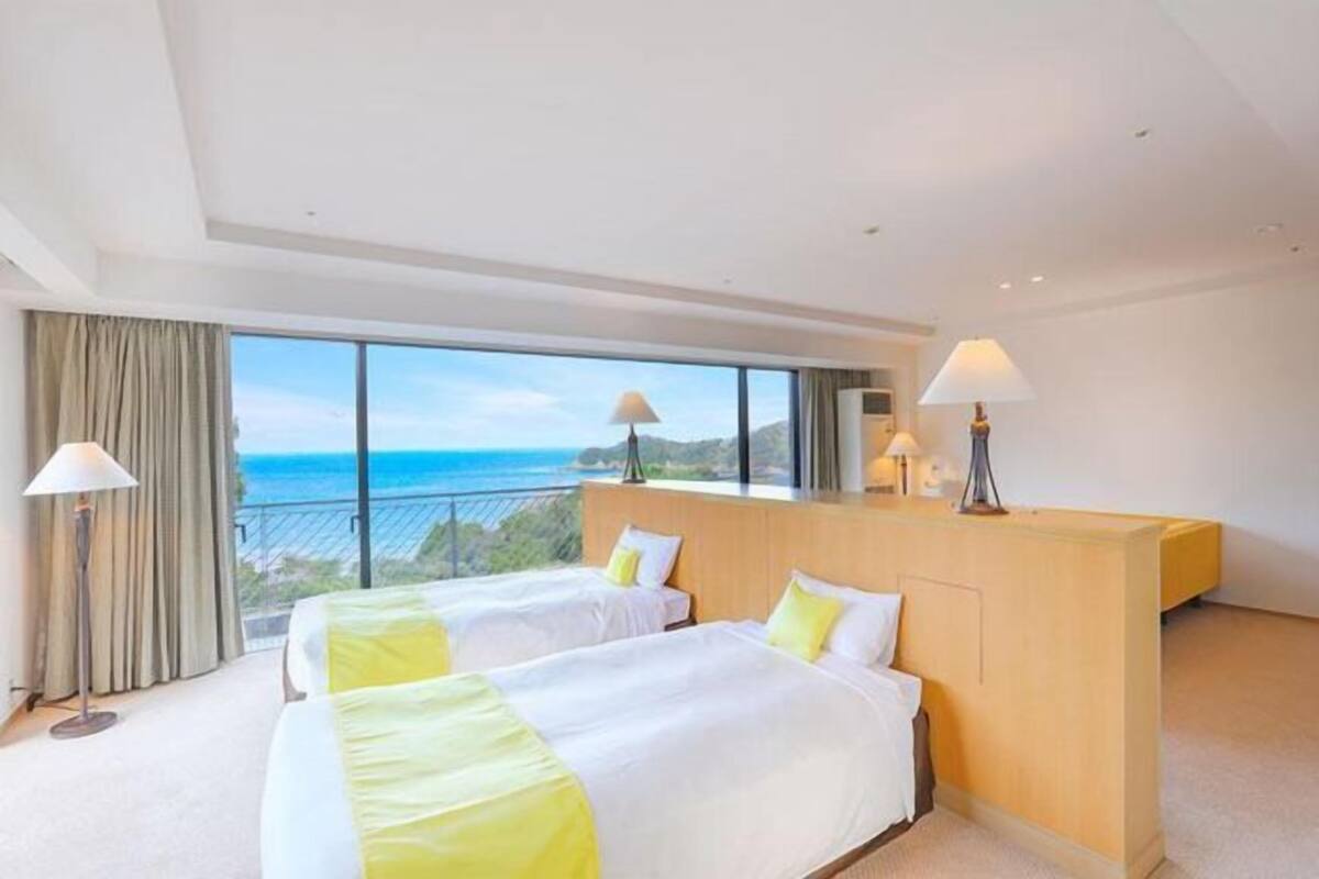 Ferro/tábua de engomar, Wi-fi grátis, roupa de cama fornecida