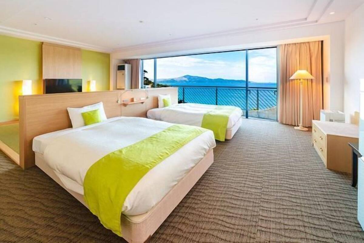 Ferro/tábua de engomar, Wi-fi grátis, roupa de cama fornecida