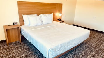 Cortinas blackout, berços grátis, Wi-Fi de cortesia, roupa de cama