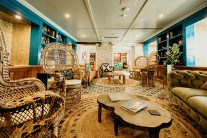 4 bares/lounges, bar de coquetéis