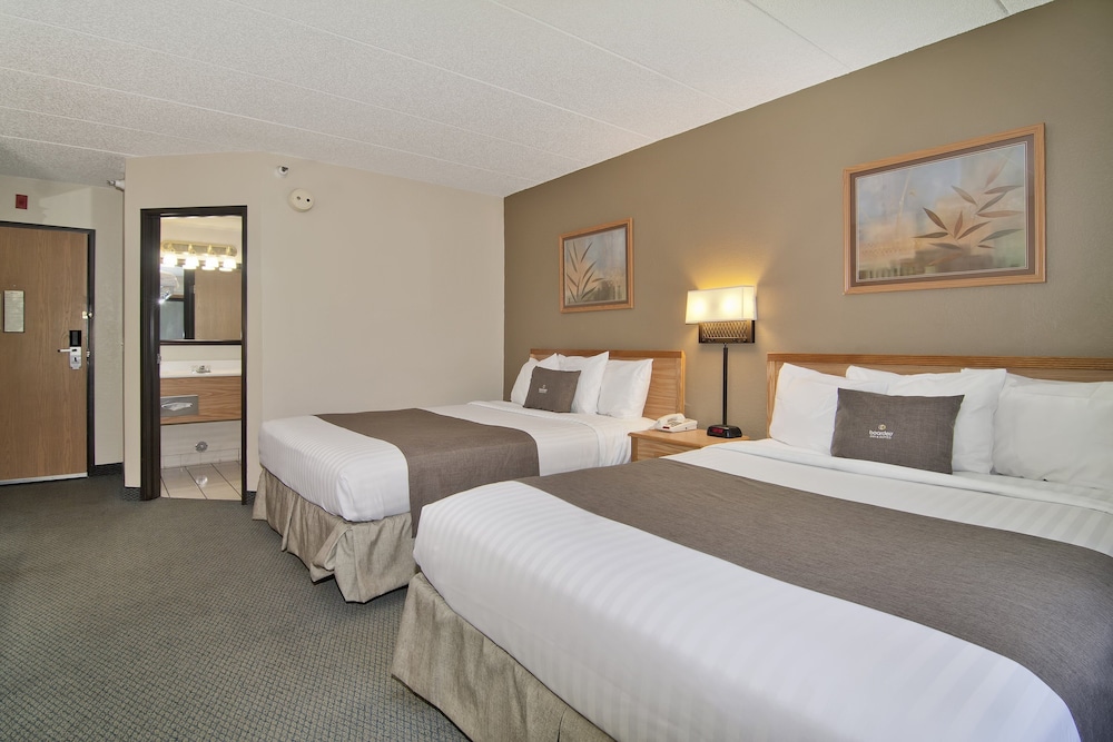 Boarders Inn & Suites By Cobblestone Hotels - Faribault - Medford, MN