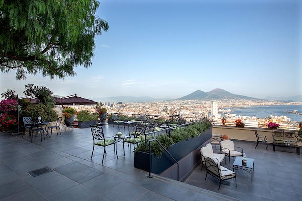 Hotel San Francesco Al Monte - Naples