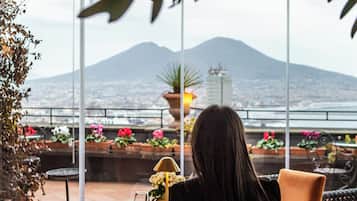 2 restaurantes, café da manhã, culinária italiana