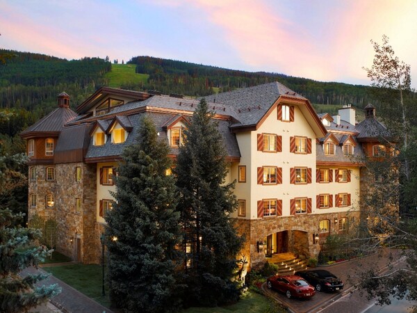 Tivoli Lodge - Summit County, CO
