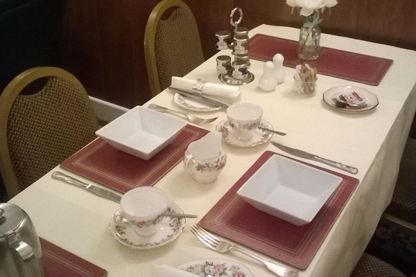 Pequeno-almoço inglês diário (6.99 GBP por pessoa)