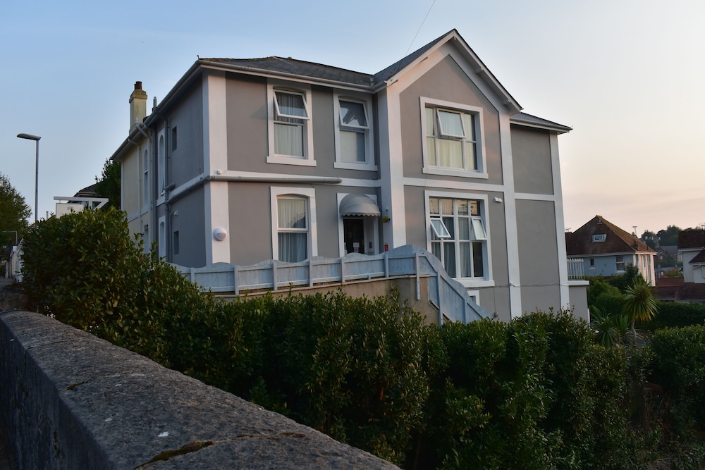 Acorn Lodge - Torquay